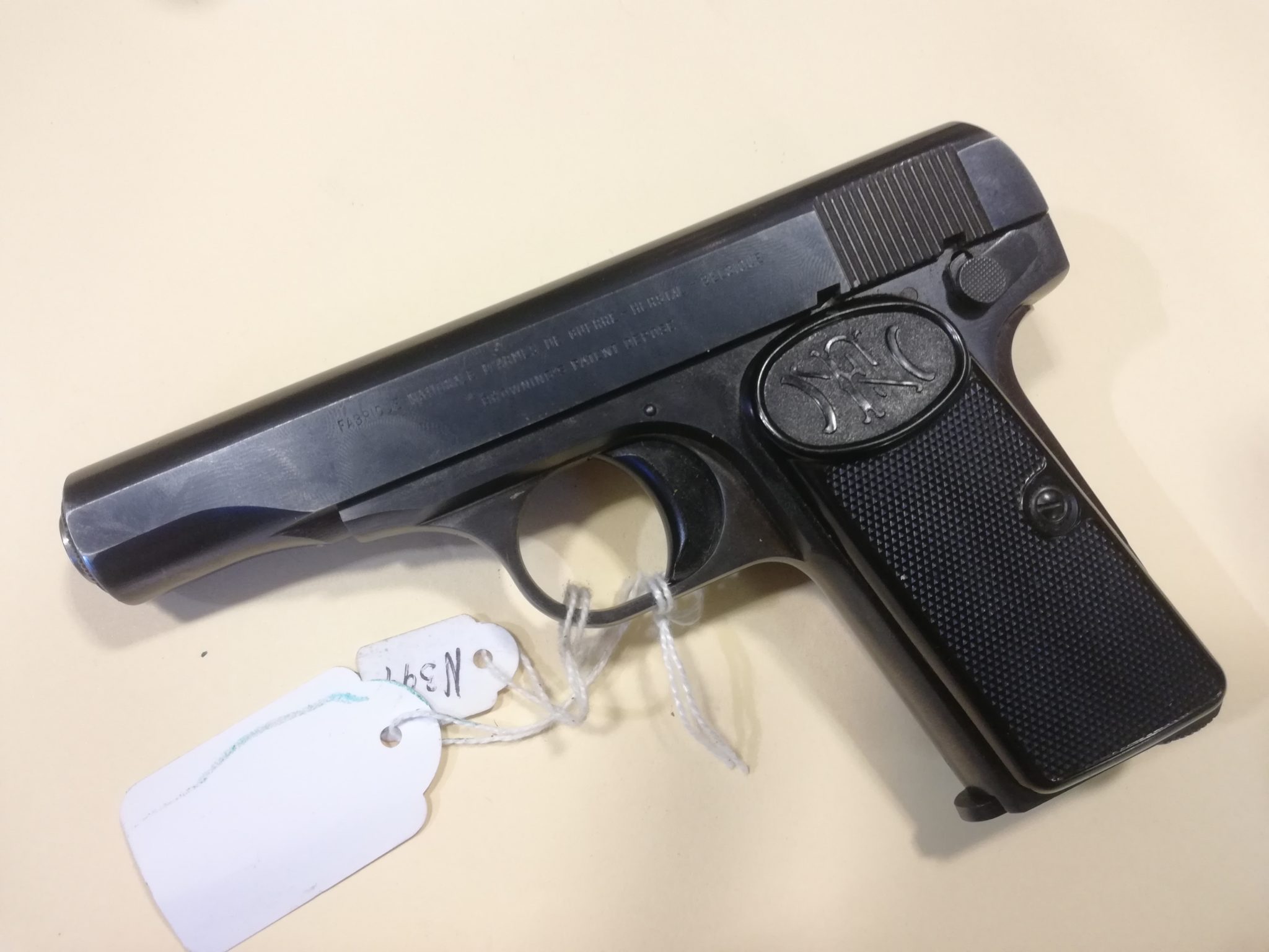 Pistolet semi automatique FN modèle 1910, calibre 7,65mm Browning - 200